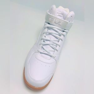 Fila | Shoes | Mens Fila Multiverse White Gum Fashion Sneakers Nwt ...